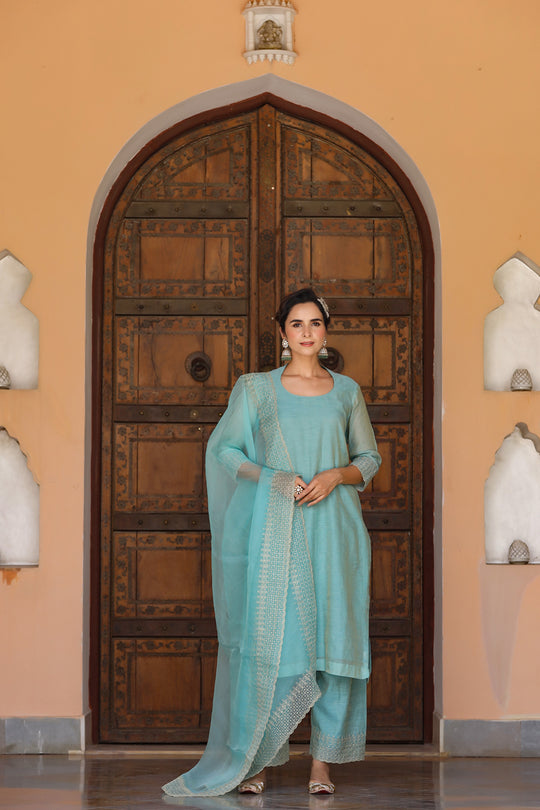Shop Designer Kurta sets For Women Online 2025 – Page 6 – Charu Makkar